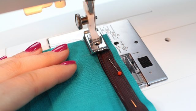 Como Colocar Zíper Comum e Zíper Invisível de Forma Simples