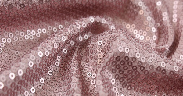 Como Costurar Paetê: Técnicas, Acabamentos e qual Agulha Utilizar